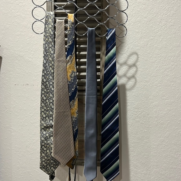 Accessories | Verities Of Mens Ties Different Styles Color Print Brands ...